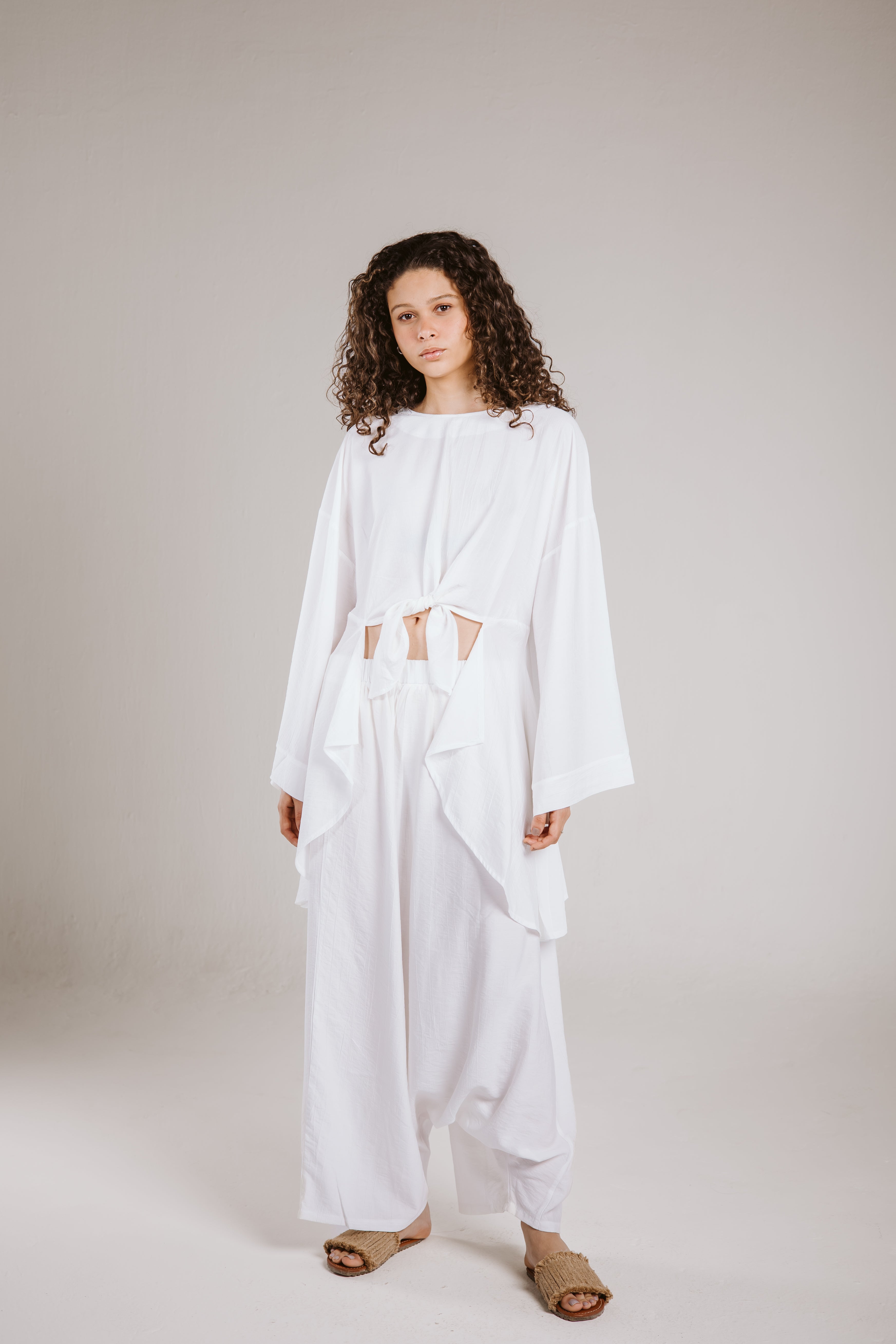 New Style Nomad Set in White – HOOR